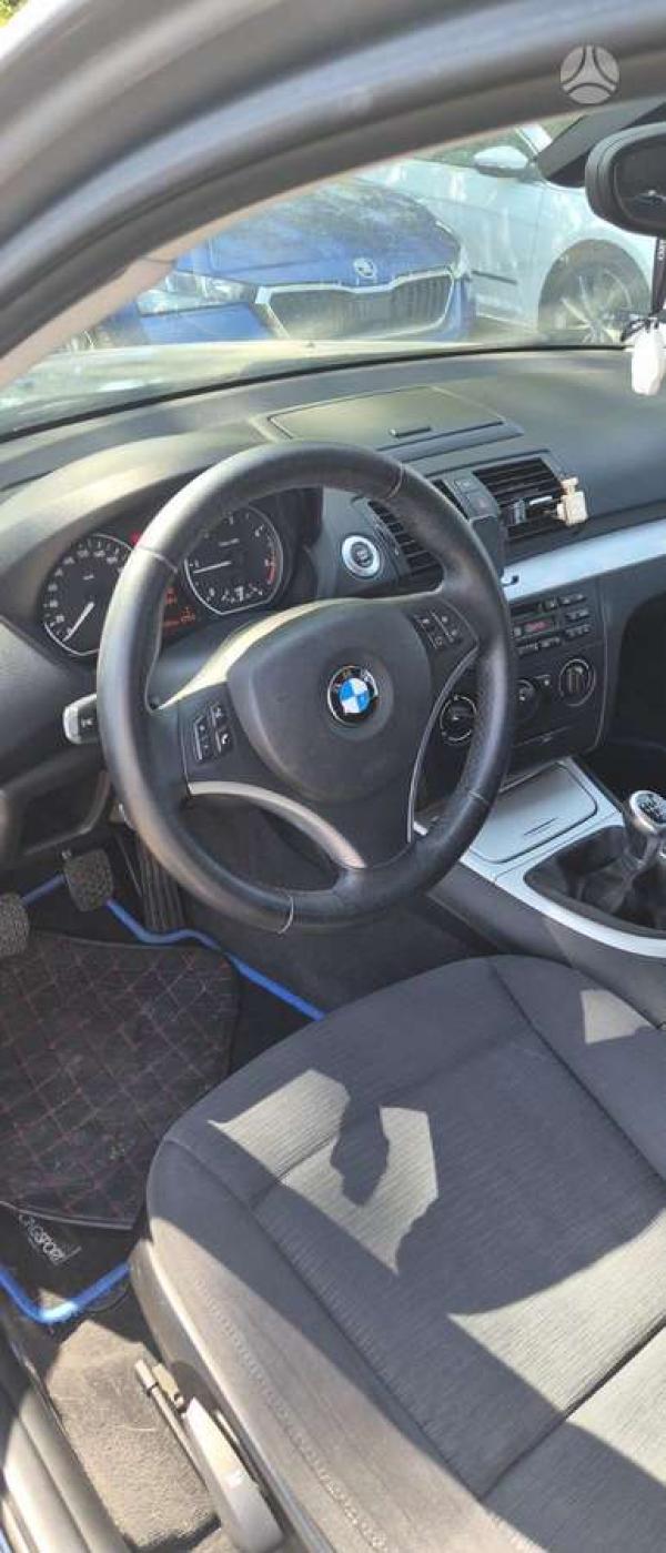Grey BMW 116 2011 in Siauliai, with an engine capacity of 2.00 L and mileage of 229 thousand km for 4200 €, photo 4 on AUTOMOTO.COM.LV