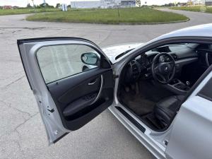Grey BMW 116 2011 in Vilnius, with an engine capacity of 2.00 L and mileage of 280 thousand km for 4000 €, photo 12 on AUTOMOTO.COM.LV
