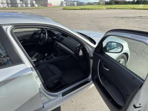 Grey BMW 116 2011 in Vilnius, with an engine capacity of 2.00 L and mileage of 280 thousand km for 4000 €, photo 13 on AUTOMOTO.COM.LV