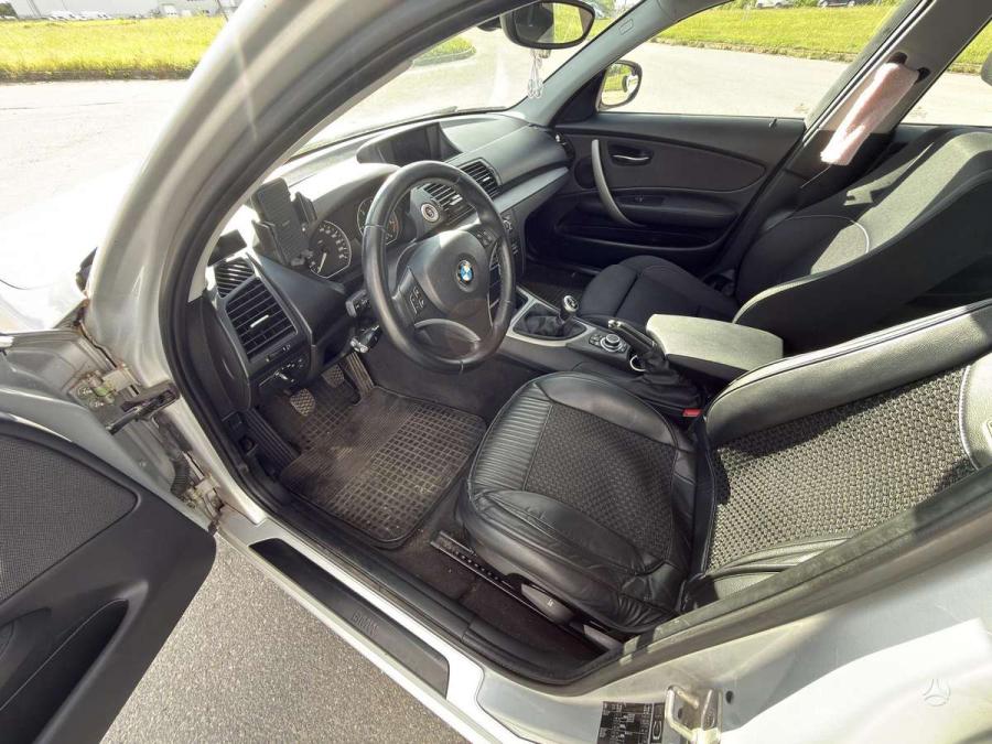 Grey BMW 116 2011 in Vilnius, with an engine capacity of 2.00 L and mileage of 280 thousand km for 4000 €, photo 14 on AUTOMOTO.COM.LV