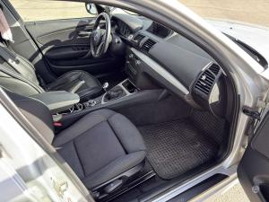 Grey BMW 116 2011 in Vilnius, with an engine capacity of 2.00 L and mileage of 280 thousand km for 4000 €, photo 15 on AUTOMOTO.COM.LV