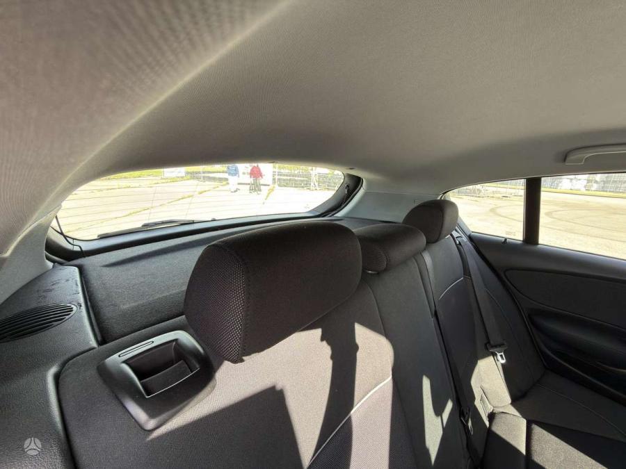 Grey BMW 116 2011 in Vilnius, with an engine capacity of 2.00 L and mileage of 280 thousand km for 4000 €, photo 22 on AUTOMOTO.COM.LV