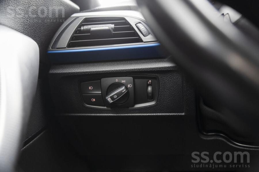 Pelēks BMW 116 2012 Rīga, ar dzinēja tilpumu 1.60 L un nobraukumu 261 tūkst. km par 7990 €, foto 25 vietnē AUTOMOTO.COM.LV