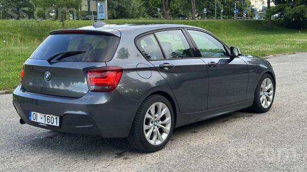 Grey BMW 116 2012 in Valmiera, with an engine capacity of 1.60 L and mileage of 260 thousand km for 5500 €, photo 4 on AUTOMOTO.COM.LV