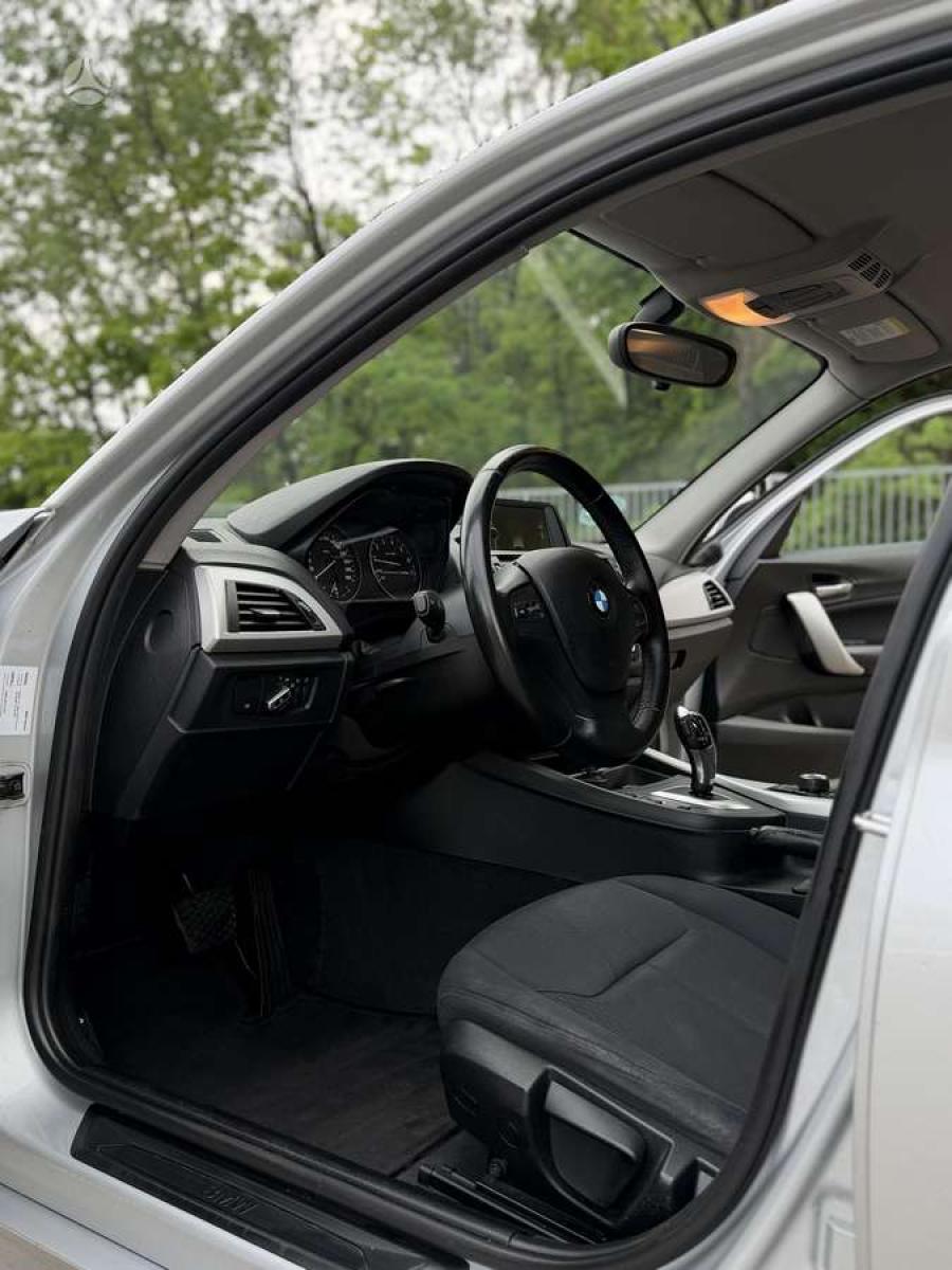 Grey BMW 116 2012 in Vilnius, with an engine capacity of 1.60 L and mileage of 184 thousand km for 5550 €, photo 10 on AUTOMOTO.COM.LV