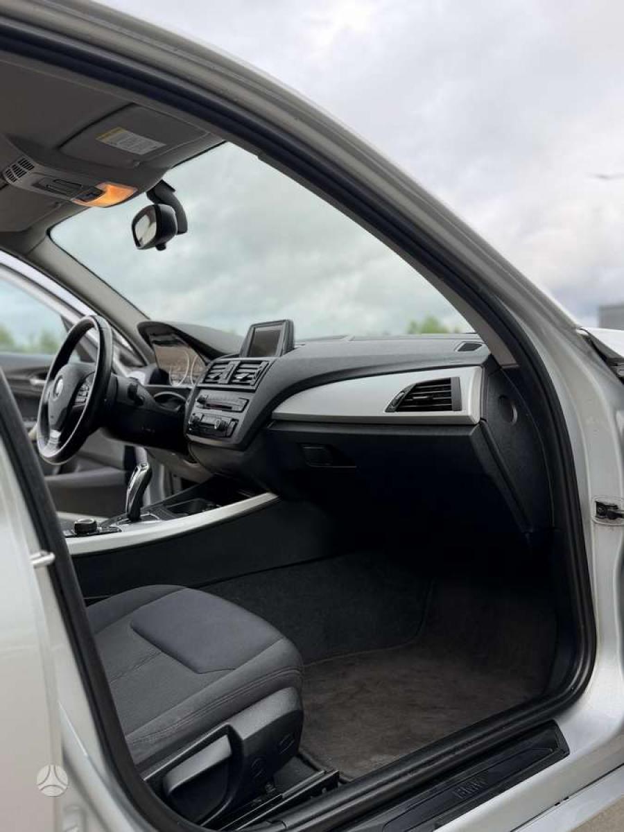 Grey BMW 116 2012 in Vilnius, with an engine capacity of 1.60 L and mileage of 184 thousand km for 5550 €, photo 12 on AUTOMOTO.COM.LV