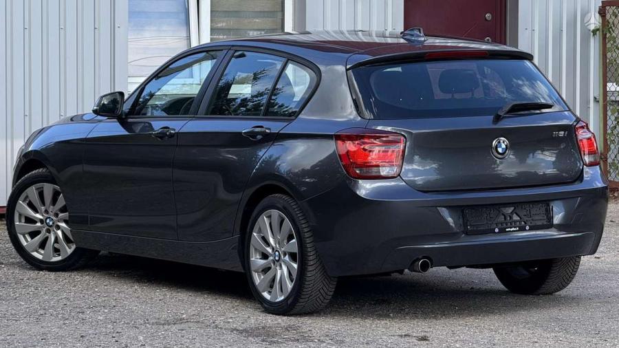 Grey BMW 116 2012 in Ukmerge, with an engine capacity of 1.60 L and mileage of 265 thousand km for 4350 €, photo 5 on AUTOMOTO.COM.LV