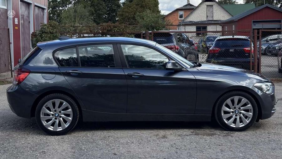 Grey BMW 116 2012 in Ukmerge, with an engine capacity of 1.60 L and mileage of 265 thousand km for 4350 €, photo 8 on AUTOMOTO.COM.LV