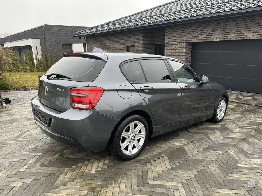 Pelēks BMW 116 2013 Kauņa, ar dzinēja tilpumu 2.00 L un nobraukumu 274 tūkst. km par 6650 €, foto 4 vietnē AUTOMOTO.COM.LV