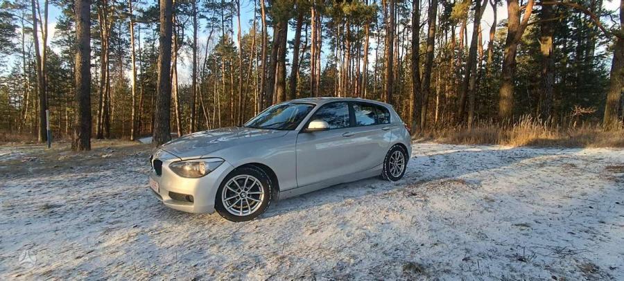 Grey BMW 116 2013 in Pakruojis, with an engine capacity of 1.60 L and mileage of 242 thousand km for 3900 €, photo 1 on AUTOMOTO.COM.LV