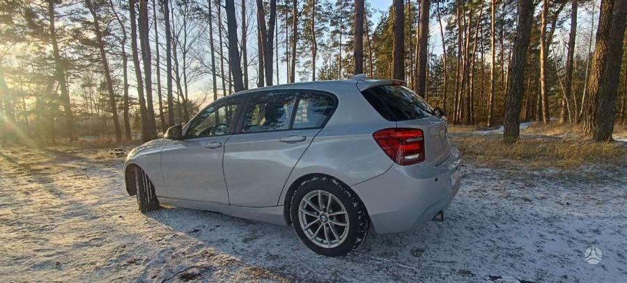Grey BMW 116 2013 in Pakruojis, with an engine capacity of 1.60 L and mileage of 242 thousand km for 3900 €, photo 8 on AUTOMOTO.COM.LV