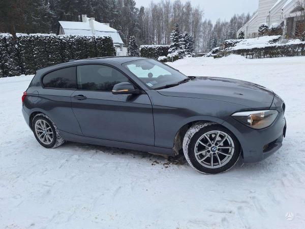 Pelēks BMW 116 2013 Elektrėnai, ar dzinēja tilpumu 1.60 L un nobraukumu 385 tūkst. km par 4690 €, foto 10 vietnē AUTOMOTO.COM.LV