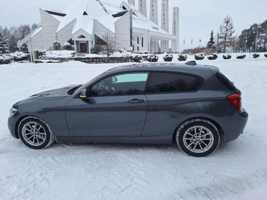 Pelēks BMW 116 2013 Elektrėnai, ar dzinēja tilpumu 1.60 L un nobraukumu 385 tūkst. km par 4690 €, foto 14 vietnē AUTOMOTO.COM.LV