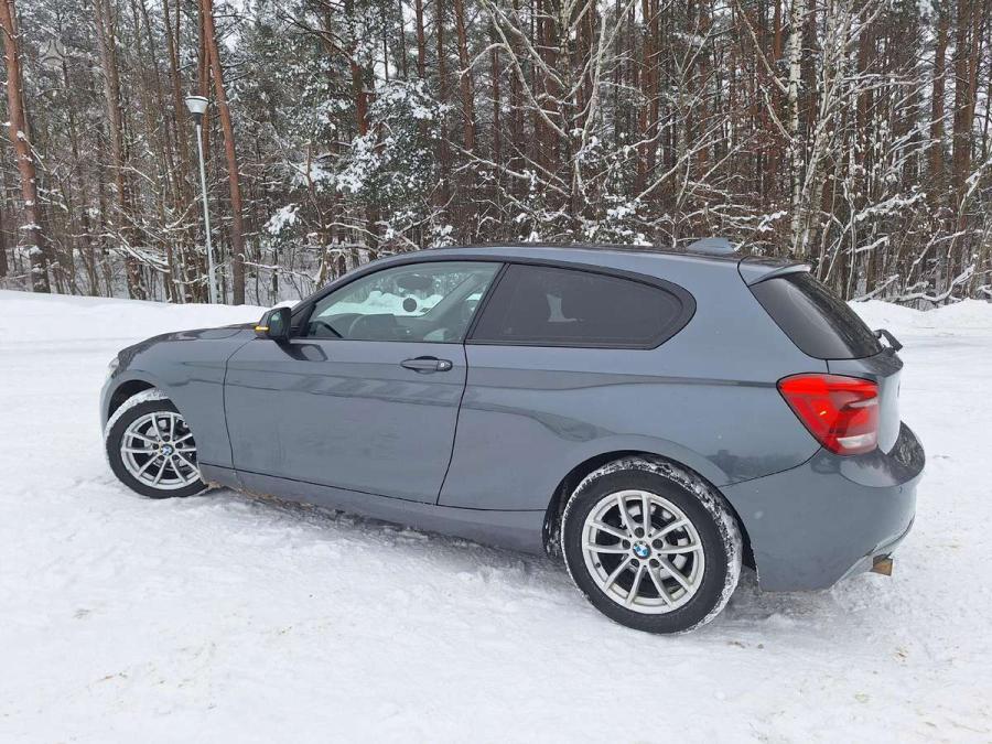 Grey BMW 116 2013 in Elektrenai, with an engine capacity of 2.00 L and mileage of 385 thousand km for 4690 €, photo 2 on AUTOMOTO.COM.LV