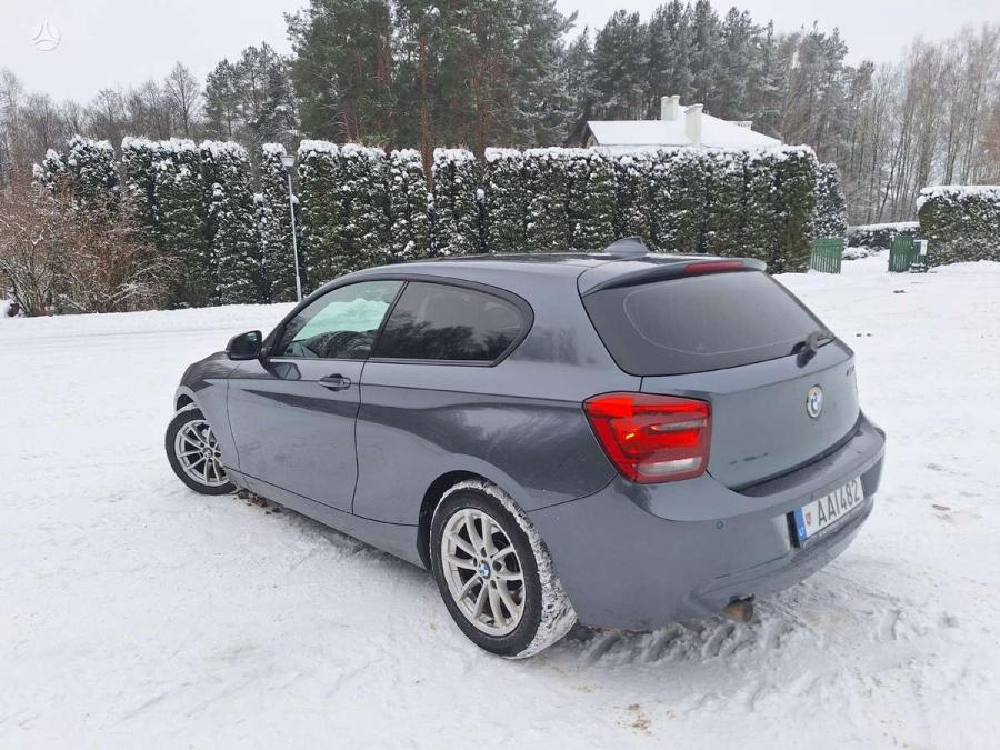 Grey BMW 116 2013 in Elektrenai, with an engine capacity of 2.00 L and mileage of 385 thousand km for 4690 €, photo 4 on AUTOMOTO.COM.LV