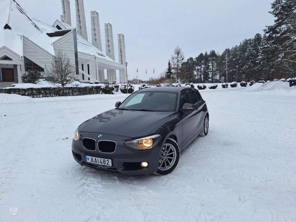 Pelēks BMW 116 2013 Elektrėnai, ar dzinēja tilpumu 2.00 L un nobraukumu 385 tūkst. km par 4690 €, foto 9 vietnē AUTOMOTO.COM.LV