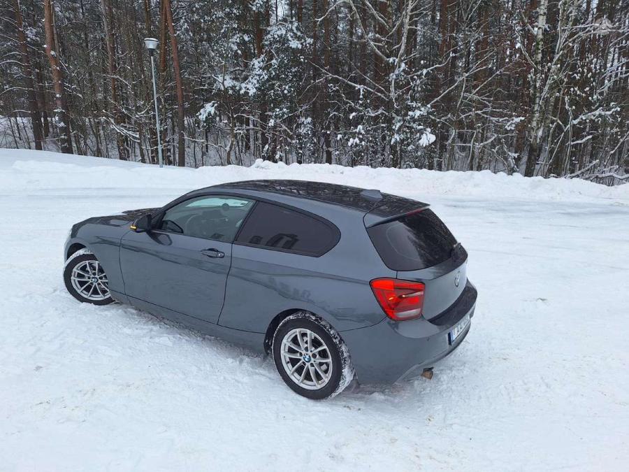 Grey BMW 116 2013 in Elektrenai, with an engine capacity of 2.00 L and mileage of 385 thousand km for 4690 €, photo 13 on AUTOMOTO.COM.LV