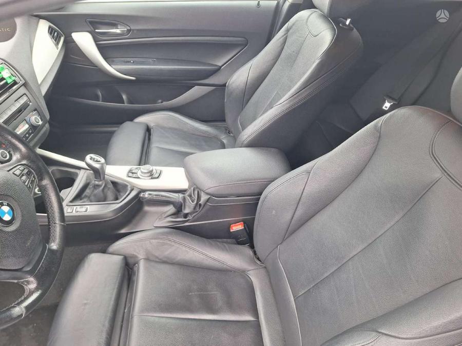 Grey BMW 116 2013 in Elektrenai, with an engine capacity of 2.00 L and mileage of 385 thousand km for 4690 €, photo 19 on AUTOMOTO.COM.LV