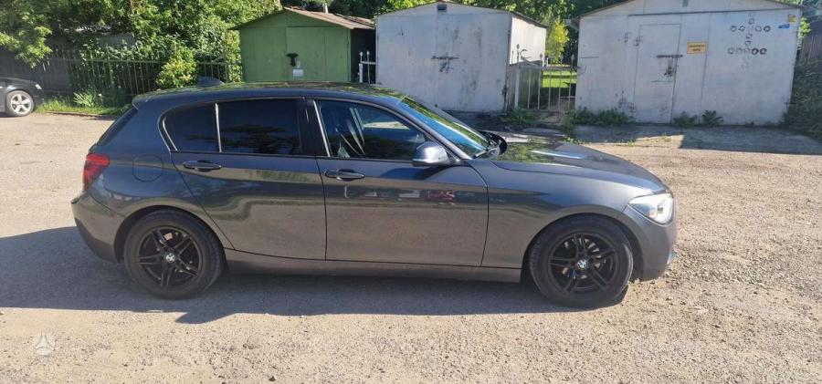 Pelēks BMW 116 2013 Šauļi, ar dzinēja tilpumu 1.60 L un nobraukumu 180 tūkst. km par 5999 €, foto 11 vietnē AUTOMOTO.COM.LV
