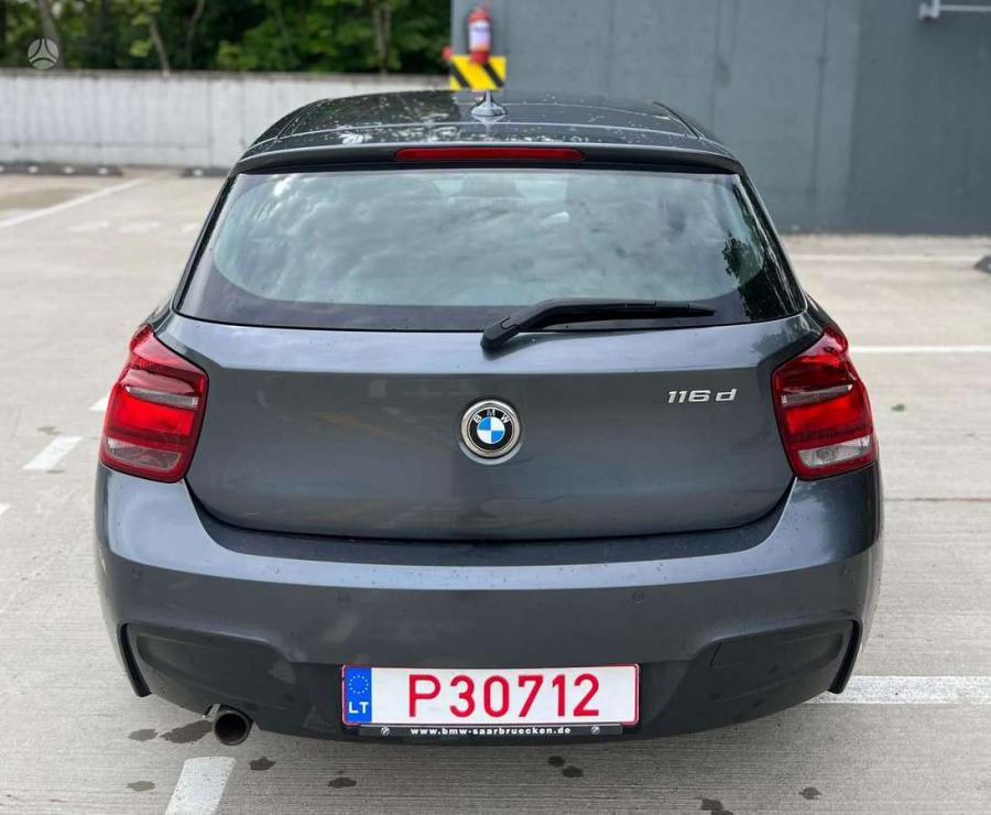 Grey BMW 116 2014 in Kaunas, with an engine capacity of 2.00 L and mileage of 304 thousand km for 6999 €, photo 6 on AUTOMOTO.COM.LV