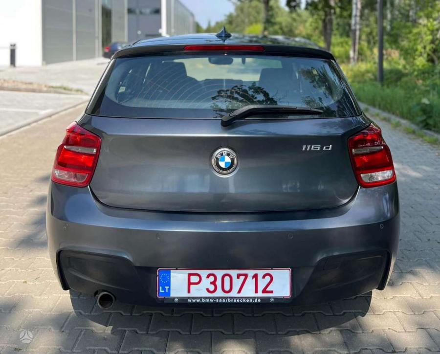 Grey BMW 116 2014 in Kaunas, with an engine capacity of 2.00 L and mileage of 304 thousand km for 6800 €, photo 6 on AUTOMOTO.COM.LV
