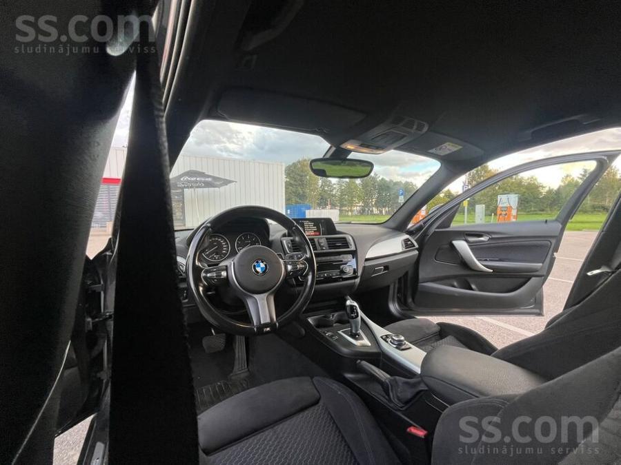 Grey BMW 116 2016 in Riga, with an engine capacity of 1.50 L and mileage of 213 thousand km for 8600 €, photo 6 on AUTOMOTO.COM.LV
