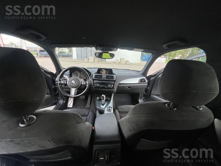 Grey BMW 116 2016 in Riga, with an engine capacity of 1.50 L and mileage of 213 thousand km for 8600 €, photo 7 on AUTOMOTO.COM.LV