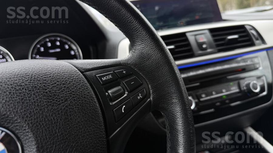 Grey BMW 116 2017 in Jelgava, with an engine capacity of 1.50 L and mileage of 182 thousand km for 9990 €, photo 28 on AUTOMOTO.COM.LV