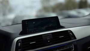 Pelēks BMW 116 2017 Jelgava, ar dzinēja tilpumu 1.50 L un nobraukumu 182 tūkst. km par 9990 €, foto 15 vietnē AUTOMOTO.COM.LV