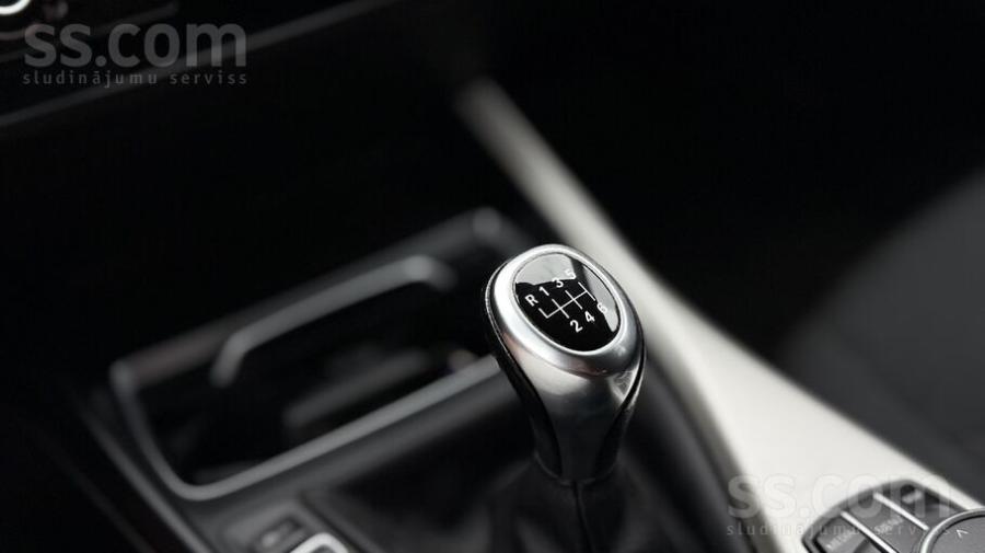 Pelēks BMW 116 2017 Jelgava, ar dzinēja tilpumu 1.50 L un nobraukumu 182 tūkst. km par 8990 €, foto 23 vietnē AUTOMOTO.COM.LV