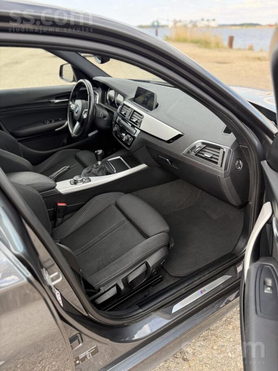 Grey BMW 116 2019 in Riga, with an engine capacity of 1.50 L and mileage of 179 thousand km for 12300 €, photo 9 on AUTOMOTO.COM.LV