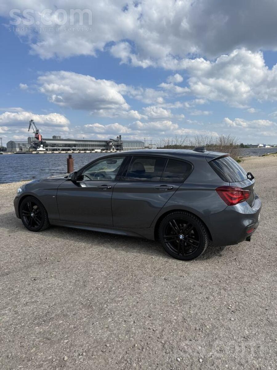Grey BMW 116 2019 in Riga, with an engine capacity of 1.50 L and mileage of 179 thousand km for 12300 €, photo 11 on AUTOMOTO.COM.LV