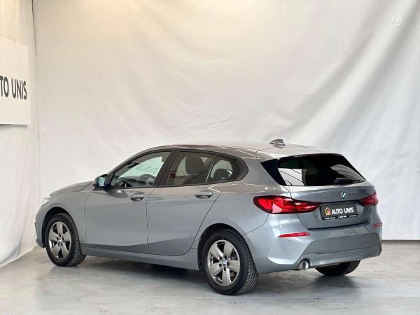 Pelēks BMW 116 2022 Viļņa, ar dzinēja tilpumu 1.50 L un nobraukumu 178 tūkst. km par 17061 €, foto 6 vietnē AUTOMOTO.COM.LV