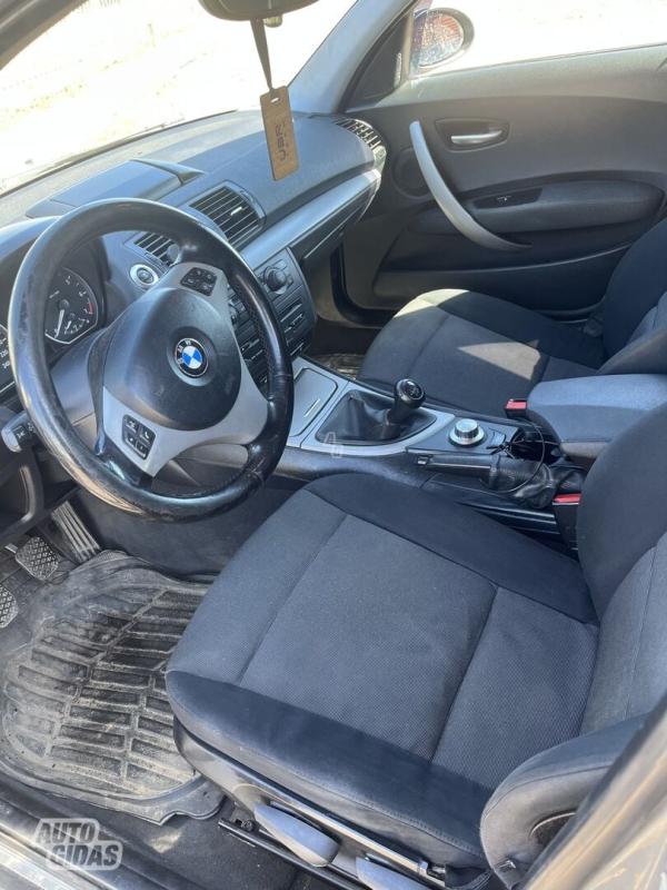BMW 116 2004 Panevēža, ar dzinēja tilpumu 1.60 L un nobraukumu 270 tūkst. km par 2100 €, foto 9 vietnē AUTOMOTO.COM.LV