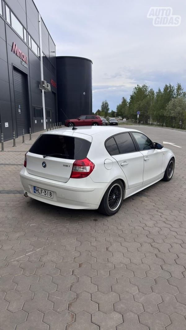 BMW 116 2004 Viļņa, ar dzinēja tilpumu 1.60 L un nobraukumu 277 tūkst. km par 1800 €, foto 3 vietnē AUTOMOTO.COM.LV
