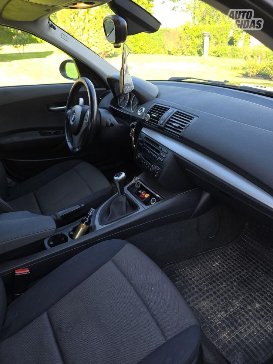 BMW 116 2005 in Vilnius, with an engine capacity of 1.60 L and mileage of 275 thousand km for 3000 €, photo 7 on AUTOMOTO.COM.LV