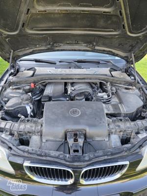 BMW 116 2005 in Vilnius, with an engine capacity of 1.60 L and mileage of 275 thousand km for 3000 €, photo 11 on AUTOMOTO.COM.LV
