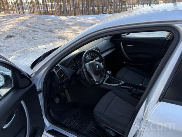 BMW 116 2006 in Talsi, with an engine capacity of 1.60 L and mileage of 203 thousand km for 2900 €, photo 8 on AUTOMOTO.COM.LV
