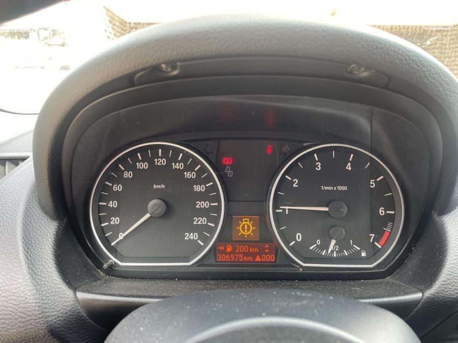 BMW 116 2007 in Alytus, with an engine capacity of 1.60 L and mileage of 307 thousand km for 1800 €, photo 8 on AUTOMOTO.COM.LV