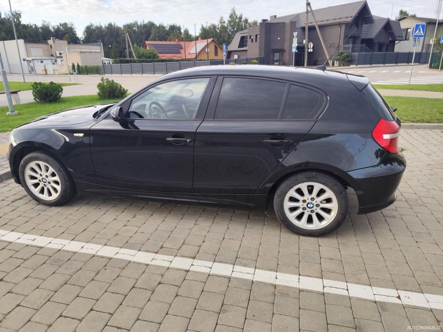 BMW 116 2009 in Raseiniai, with an engine capacity of 2.00 L and mileage of 224 thousand km for 3200 €, photo 3 on AUTOMOTO.COM.LV
