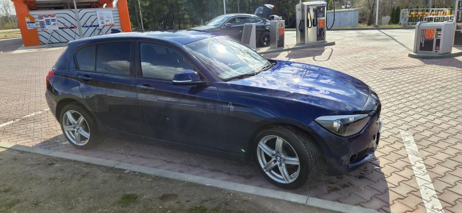 BMW 116 2012 in Vilnius, with an engine capacity of 2.00 L and mileage of 214 thousand km for 4950 €, photo 6 on AUTOMOTO.COM.LV