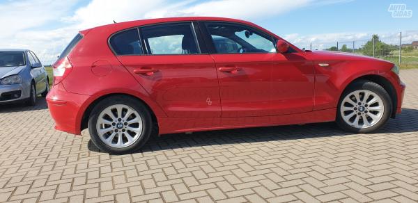Red BMW 116 2006 in Kedainiai, with an engine capacity of 1.60 L and mileage of 213 thousand km for 2800 €, photo 2 on AUTOMOTO.COM.LV
