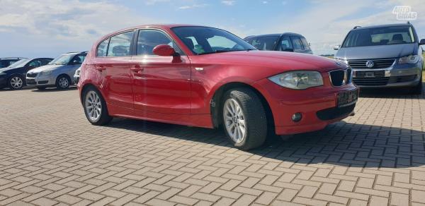 Red BMW 116 2006 in Kedainiai, with an engine capacity of 1.60 L and mileage of 213 thousand km for 2800 €, photo 3 on AUTOMOTO.COM.LV