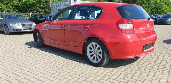 Red BMW 116 2006 in Kedainiai, with an engine capacity of 1.60 L and mileage of 213 thousand km for 2800 €, photo 7 on AUTOMOTO.COM.LV