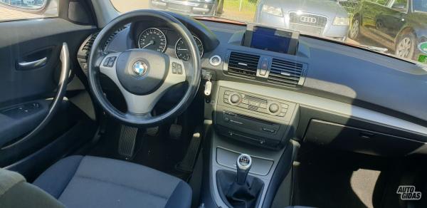 Red BMW 116 2006 in Kedainiai, with an engine capacity of 1.60 L and mileage of 213 thousand km for 2800 €, photo 10 on AUTOMOTO.COM.LV