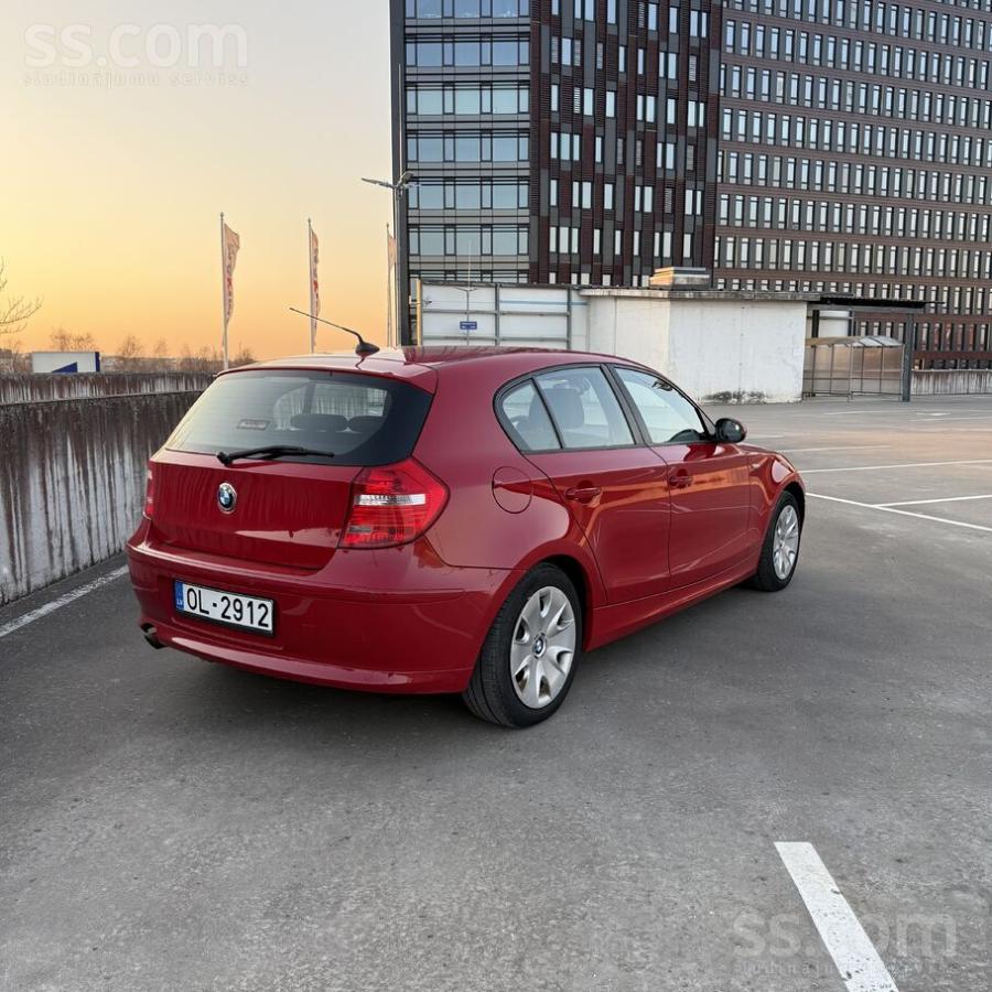 Sarkans BMW 116 2008 Rīga, ar dzinēja tilpumu 2.00 L un nobraukumu 156 tūkst. km par 3600 €, foto 5 vietnē AUTOMOTO.COM.LV