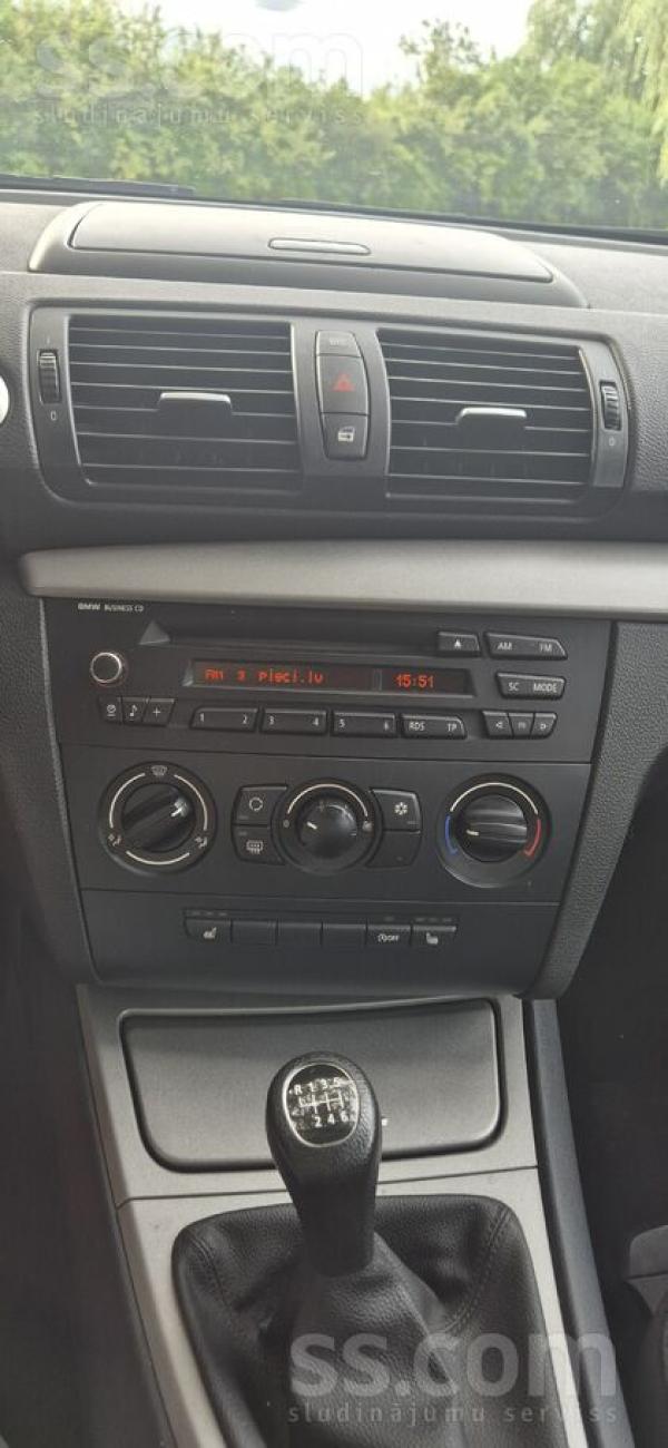 Red BMW 116 2008 in Ogre, with an engine capacity of 1.60 L and mileage of 193 thousand km for 3150 €, photo 10 on AUTOMOTO.COM.LV