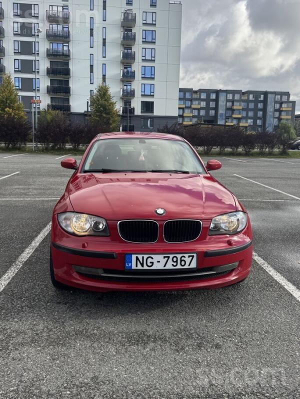 Sarkans BMW 116 2009 Rīga, ar dzinēja tilpumu 1.60 L un nobraukumu 189 tūkst. km par 3500 €, foto 2 vietnē AUTOMOTO.COM.LV