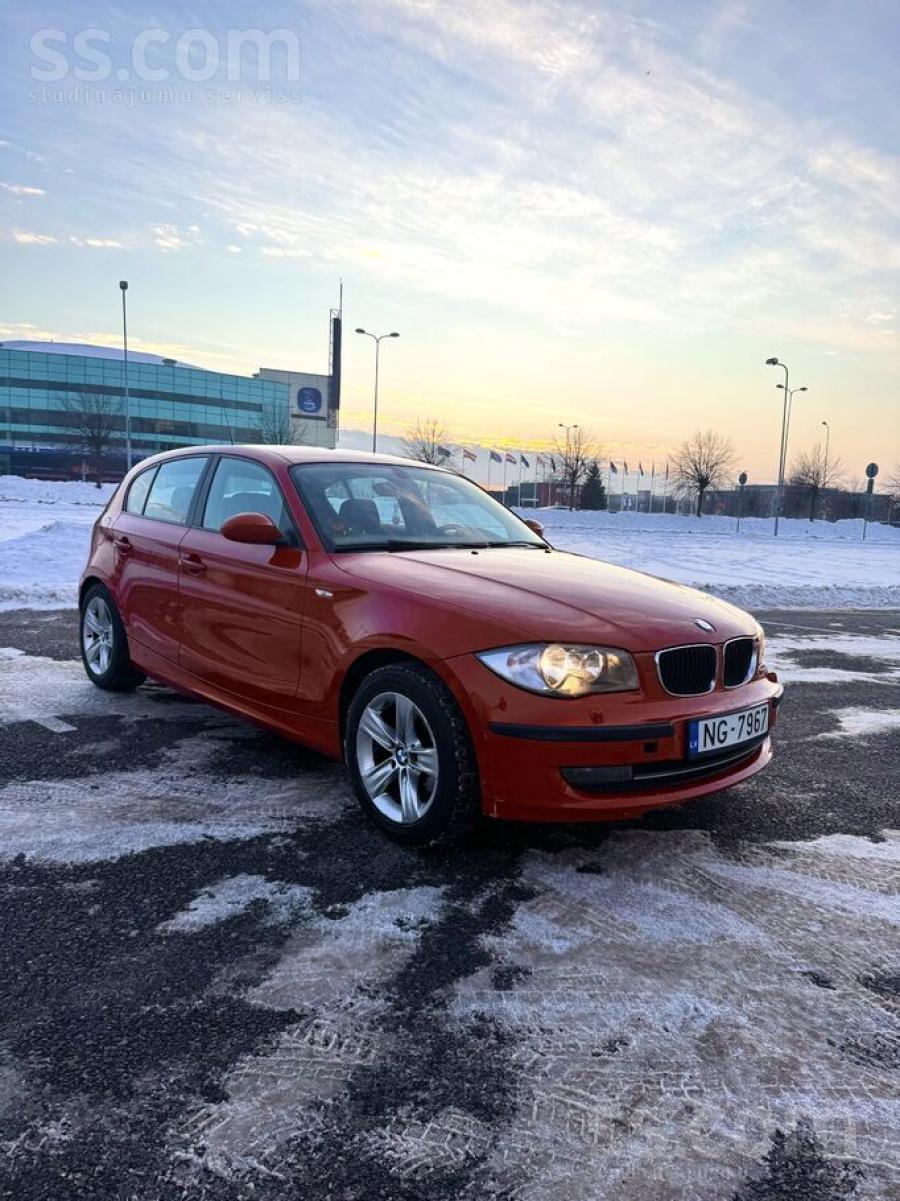 Sarkans BMW 116 2009 Rīga, ar dzinēja tilpumu 1.60 L un nobraukumu 189 tūkst. km par 3500 €, foto 3 vietnē AUTOMOTO.COM.LV