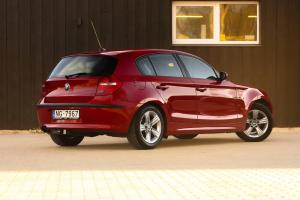Sarkans BMW 116 2009 Jelgava, ar dzinēja tilpumu 1.60 L un nobraukumu 191 tūkst. km par 2900 €, foto 6 vietnē AUTOMOTO.COM.LV